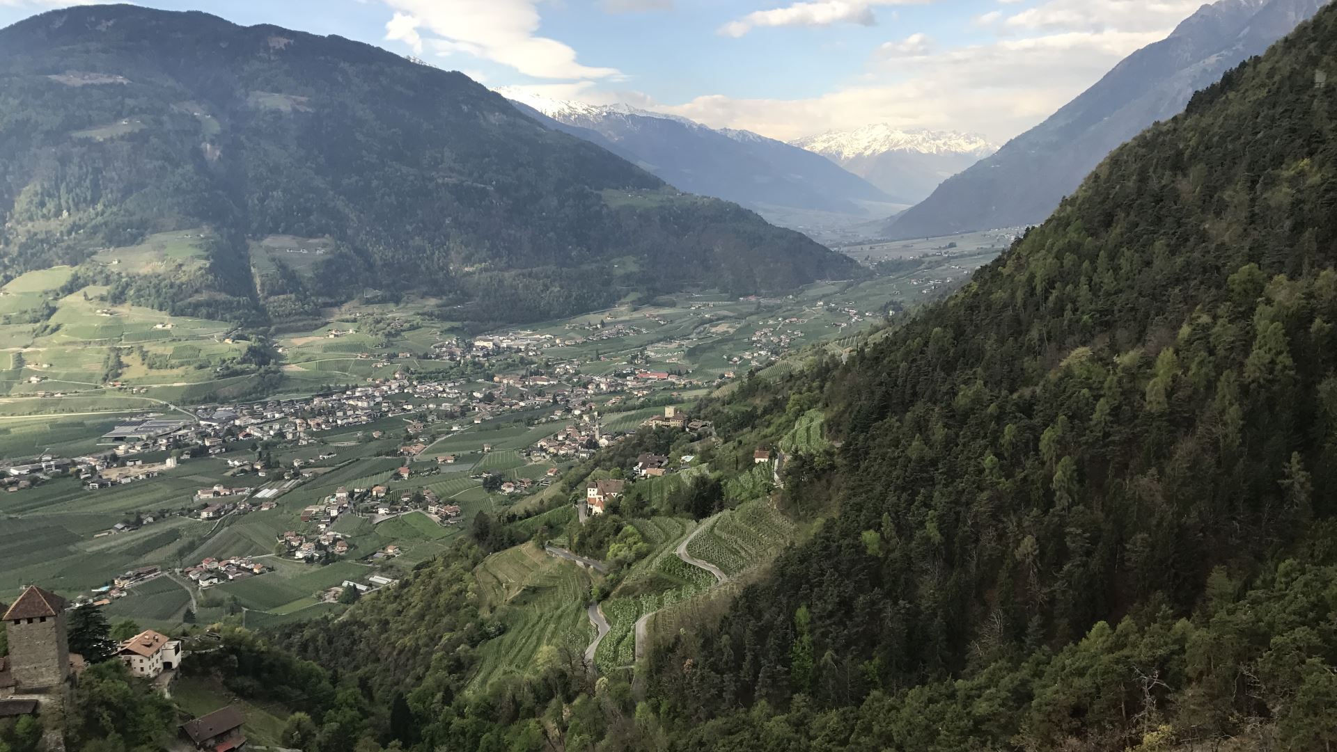 Urlaub in Dorf Tirol - Südtirol | Tirol-Suedtirol.de