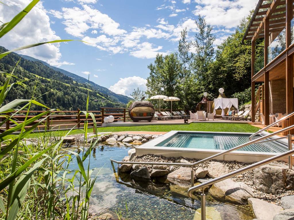 Quellenhof Luxury Resort Passeier - St. Martin in Passeier - Meran und ...