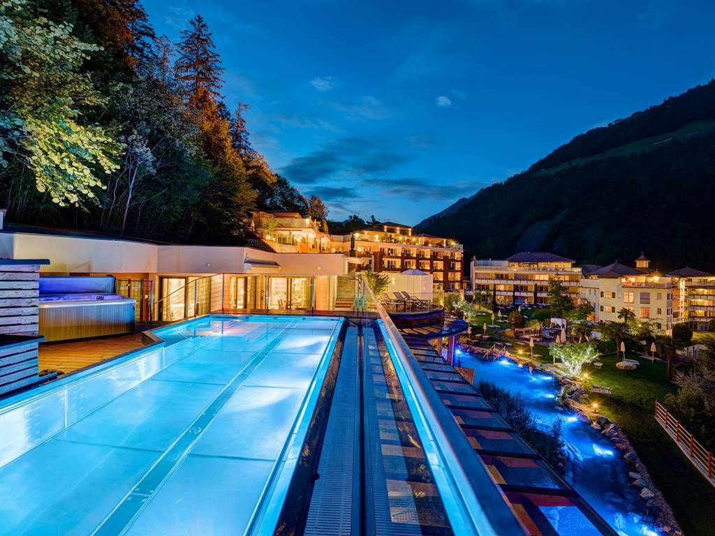 Quellenhof Luxury Resort Passeier - St. Martin in Passeier - Meran und ...